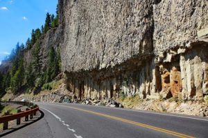 16 Absolute Best Things to Do in Yellowstone (+Map & Tips)