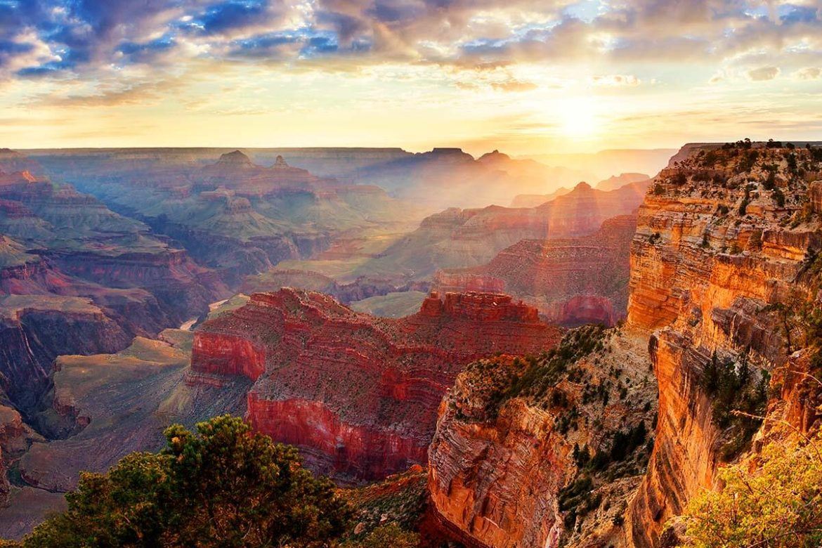 15 Best U.S. National Parks to Visit in April (+ Seasonal Tips)