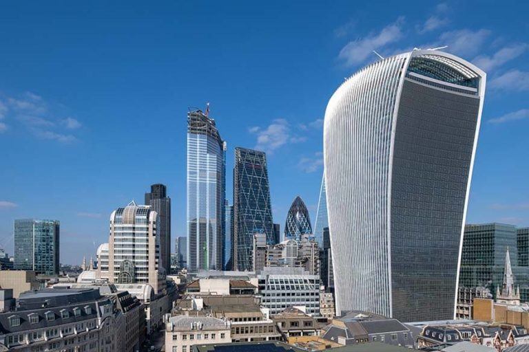 23 Best Views in London: Skylines, Rooftop Bars, Viewpoints & More