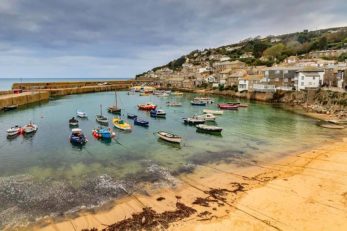 16 Best Places to Visit in Cornwall, UK (+ Map & Tips)