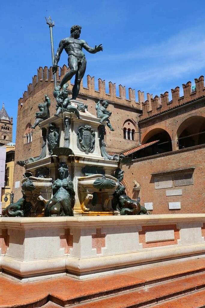 18 Top Places to See & Best Things to Do in Bologna, Italy (+Map & Tips)