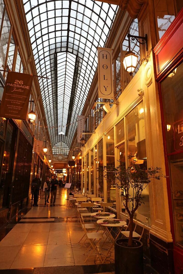 Paris Travel Tips & Tricks (2025): A Guide for First-Time Visitors