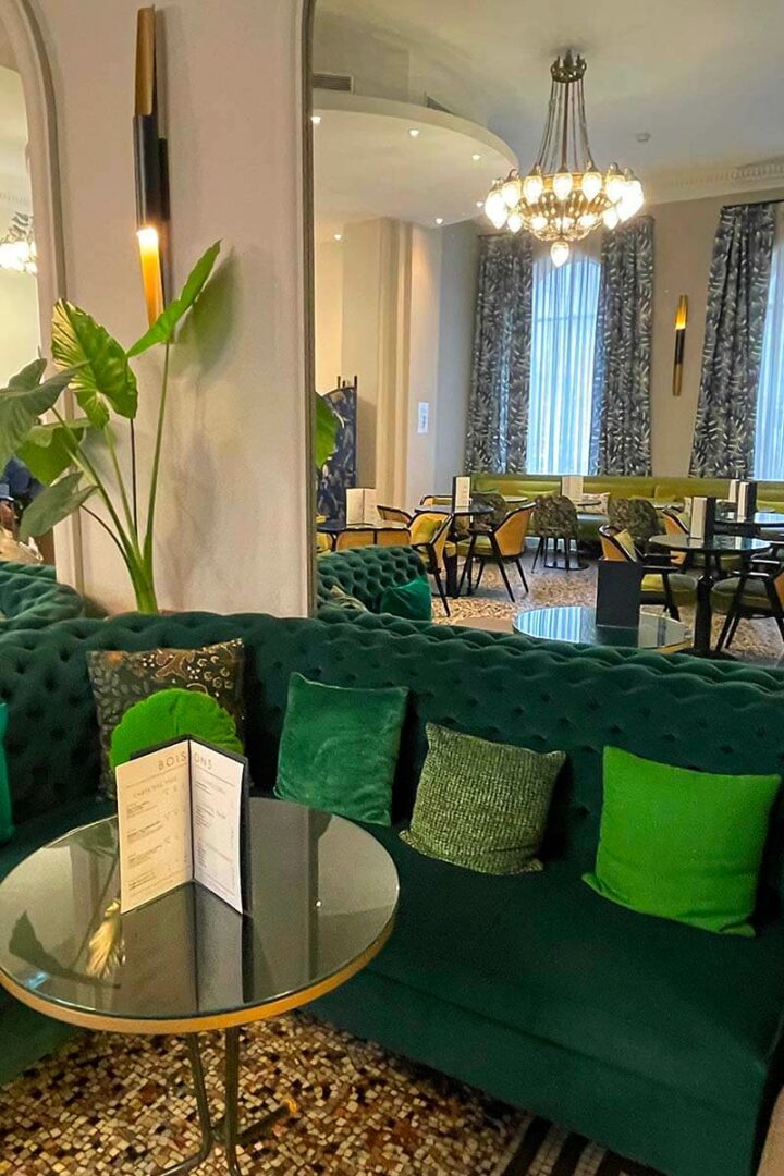 Paris Travel Tips & Tricks: 2026 Guide for First-Time Visitors