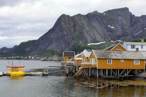 8 Best Rorbuer in Lofoten, Norway (& Why Stay in Traditional Fishermen ...