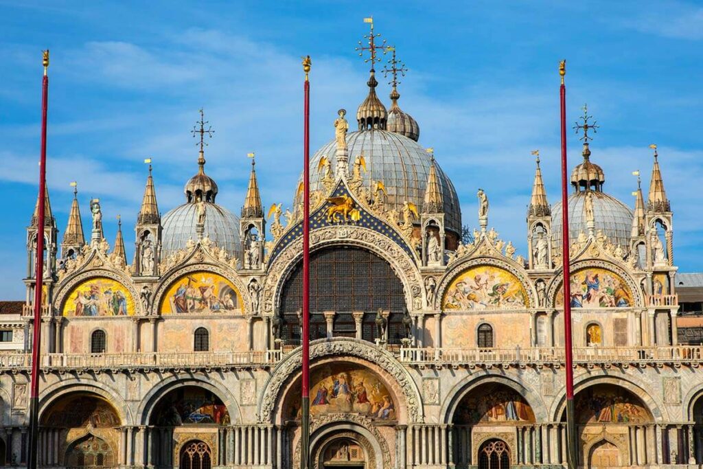 9 Most Beautiful Churches & Cathedrals in Italy (+Photos & Tips)