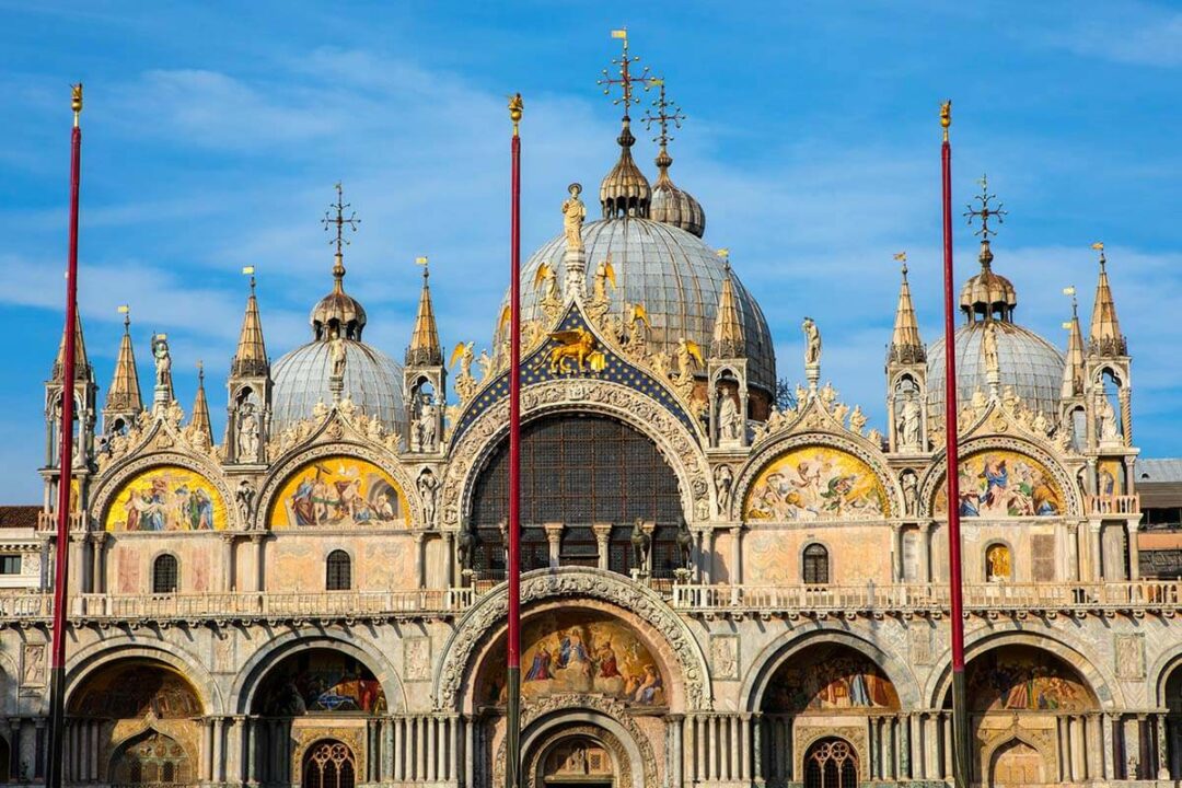 9 Most Beautiful Churches & Cathedrals in Italy (+Photos & Tips)