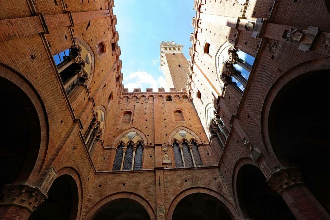 Siena, Italy: What to See & Do on First Visit (+Map & 1-Day Itinerary)