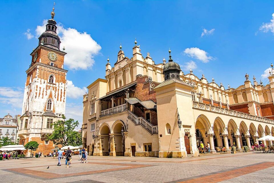 19 Absolute Best Things to Do in Krakow (+ Map & Tips)