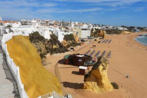 9 BEST Beaches in Albufeira (+Map, Photos & Insider Tips)