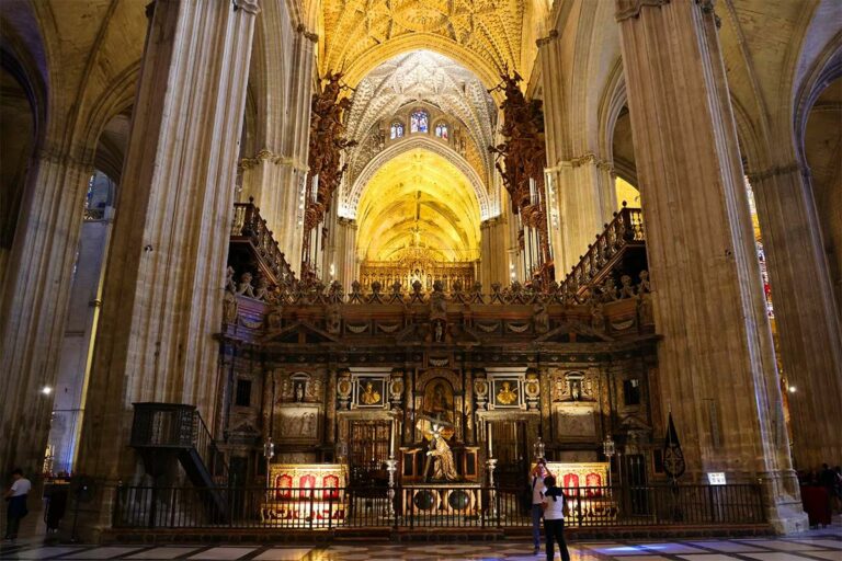 One Day in Seville: Itinerary for First Visit (+Walking Map & Tips)