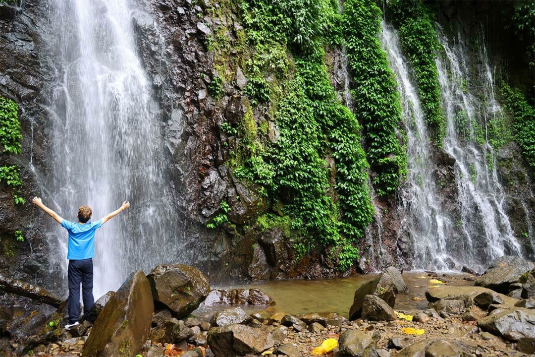 Costa Rica Bucket List: 17 Best Things to Do & Top Places to Visit