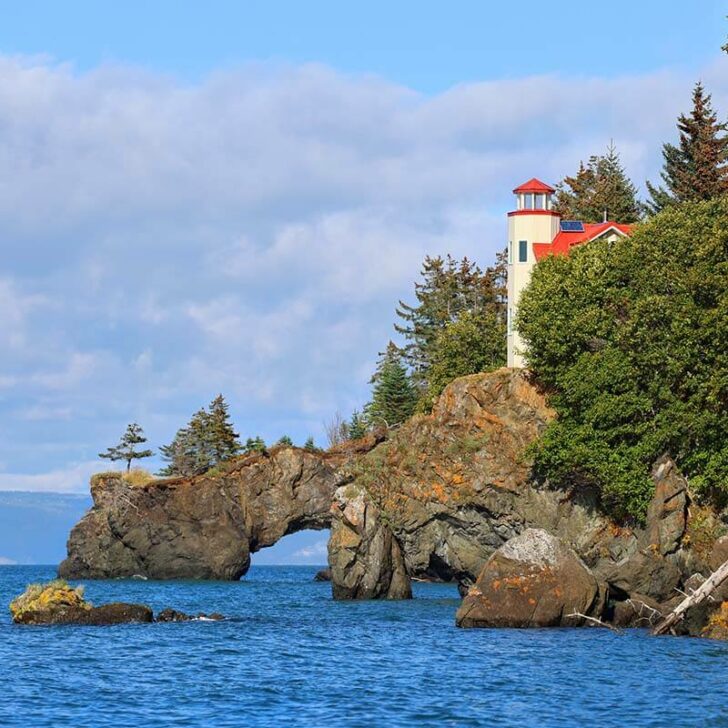 How to Visit Mesa Arch - Best Hike in Canyonlands (Info & Tips)