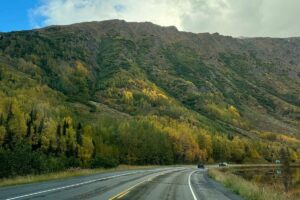 Epic Alaska Road Trip Itinerary for 2 Weeks (+Map & Tips)